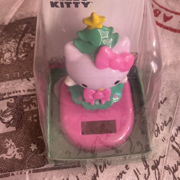 Sanrio | Other | Hello Kitty Solar Bobble Head Move Under Bright Sun ...